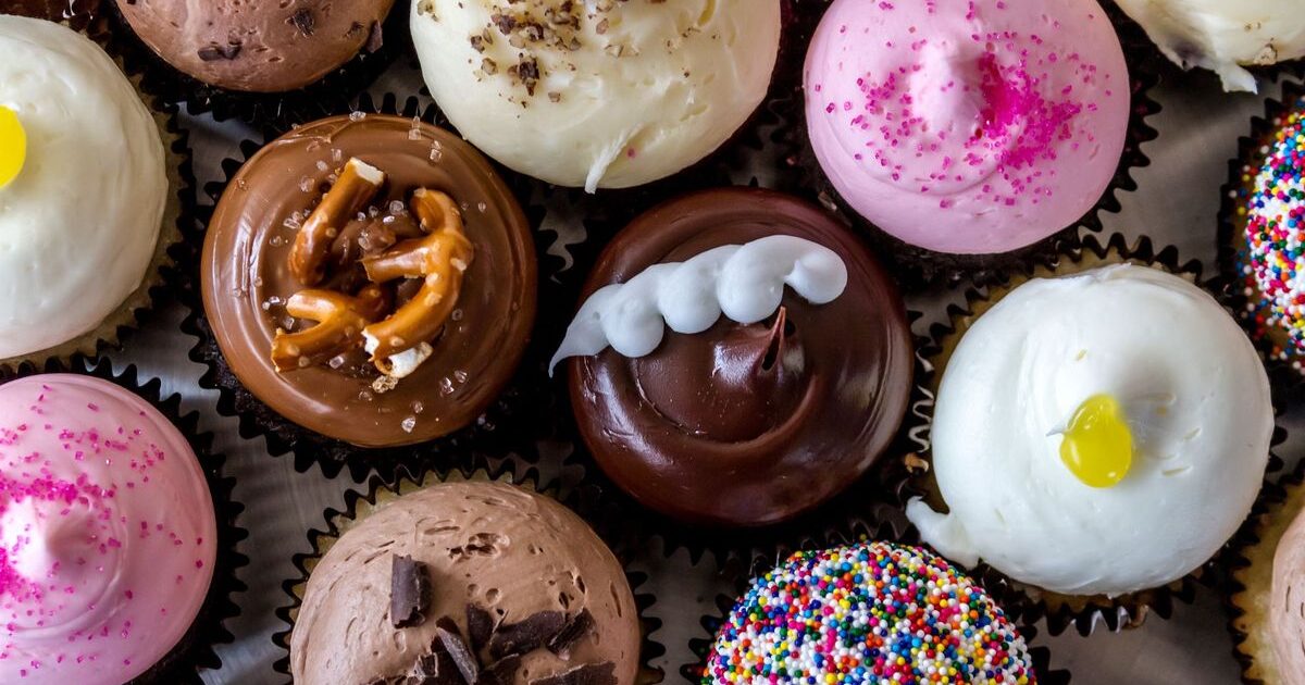 National Cupcake Day 2025: Here are 5 sweet deals for Dec. 15 - SavorNation